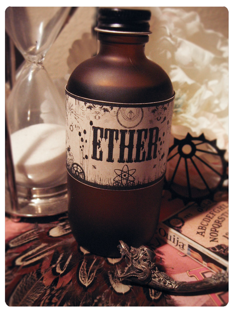 Ethereal Suspension Thrills Victorian Paris and Inspires Houdini | old ...