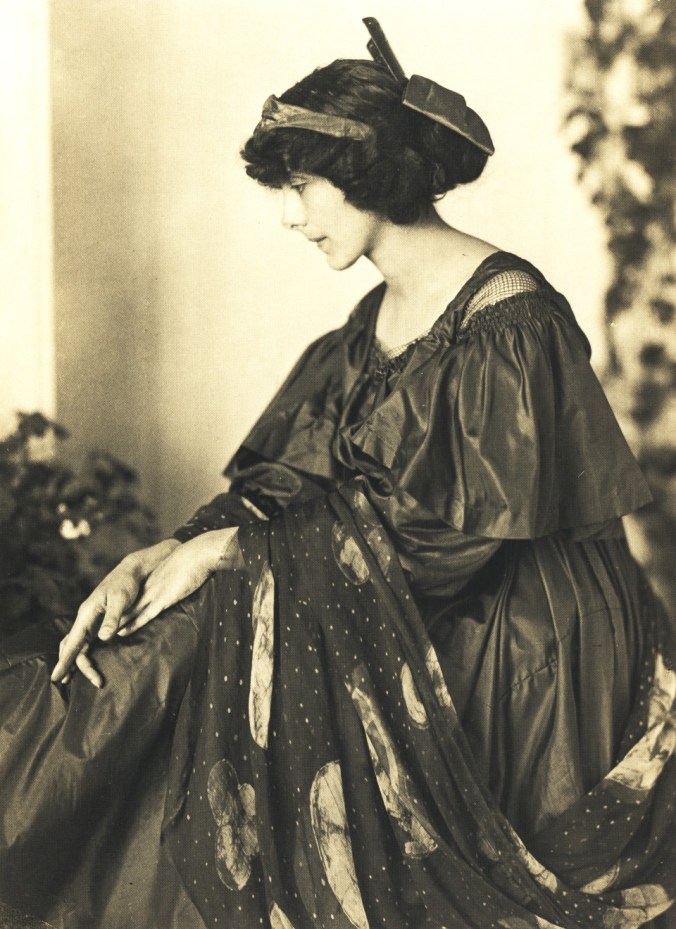 The Transformative Designs of Anna Muthesius | old spirituals